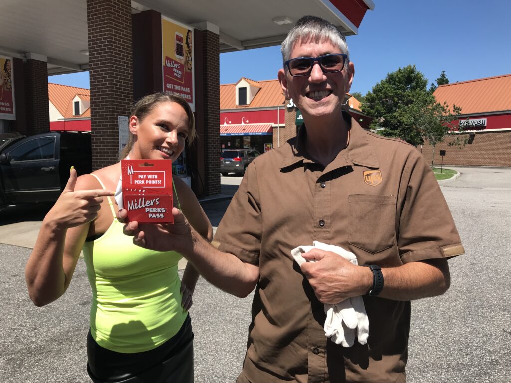 Hanging Out at Millers with Shelley - WNOR FM99