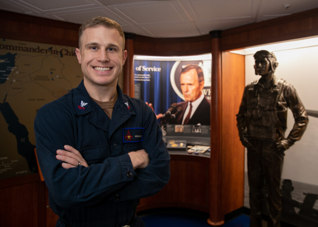 Craig Holloway, Navy - WNOR FM99