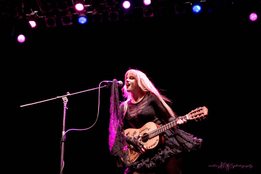 Jessica Rocks Out at The NorVa - WNOR FM99