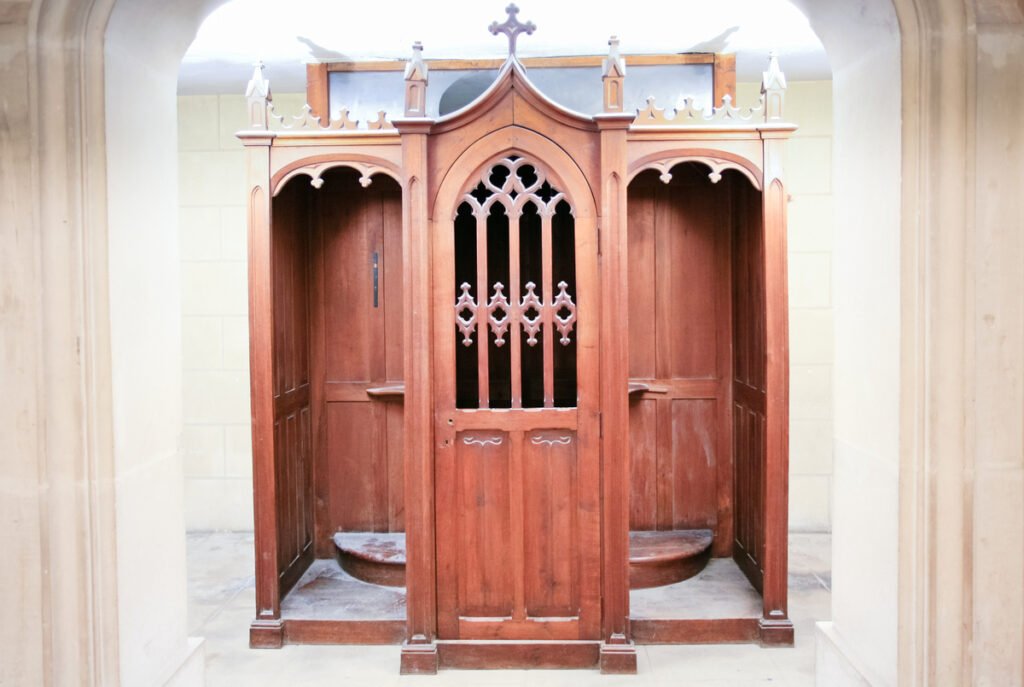 Shelley takes us into the Confessional in Fesshole - WNOR FM99