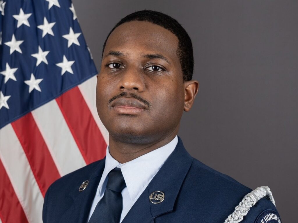 Robert Leon, Air Force - WNOR FM99